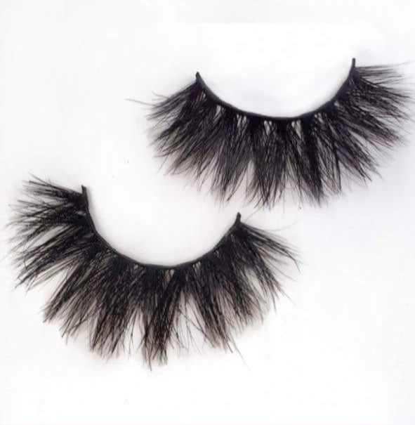 Glamorous Lashes – BossGlamBoutique